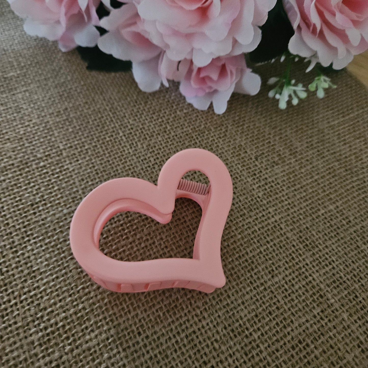 Heart Shaped Claw Clip – Inside Happiness